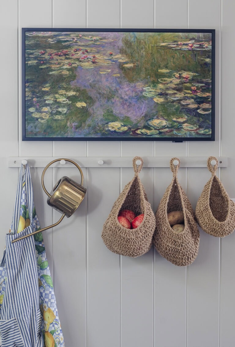 Neutral Lake Cottage Kitchen - The Lilypad Cottage